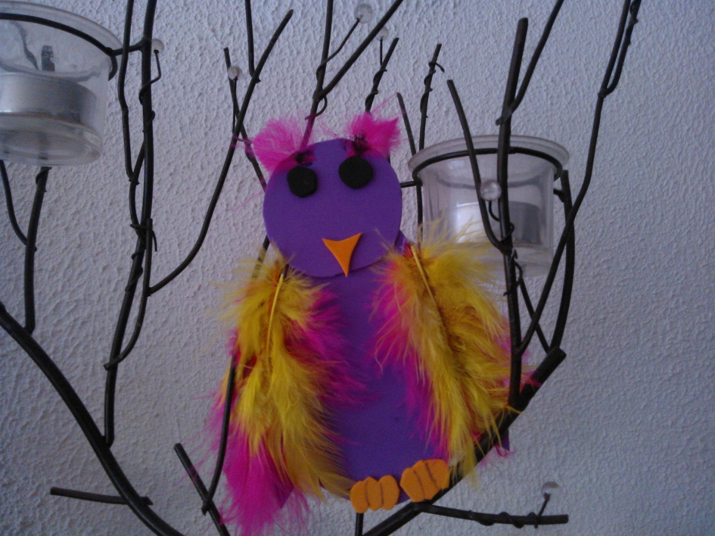 Herfstvakantie: met (klein)kinderen kleurrijke uil knutselen