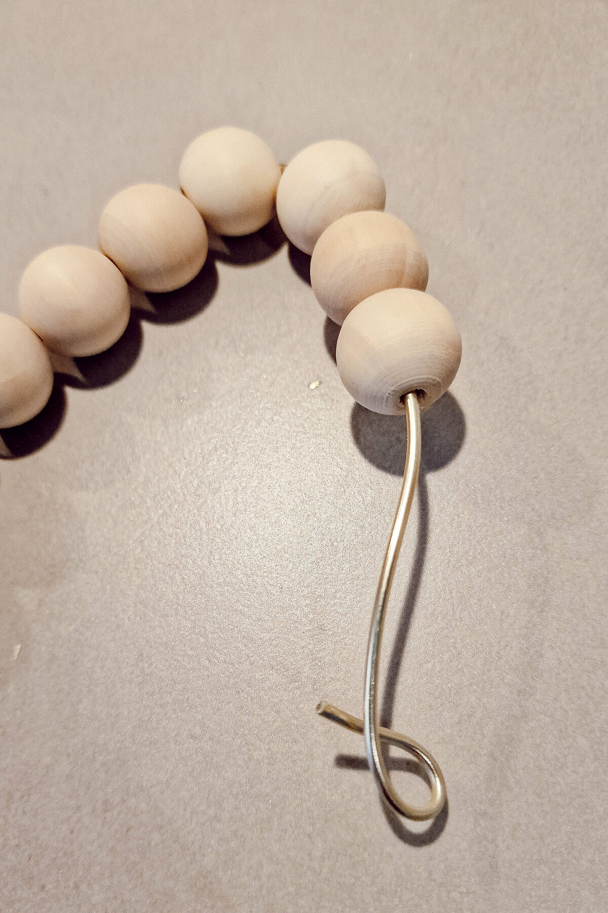 DIY | Kerstboom maken van houten kralen - Christmaholic.nl