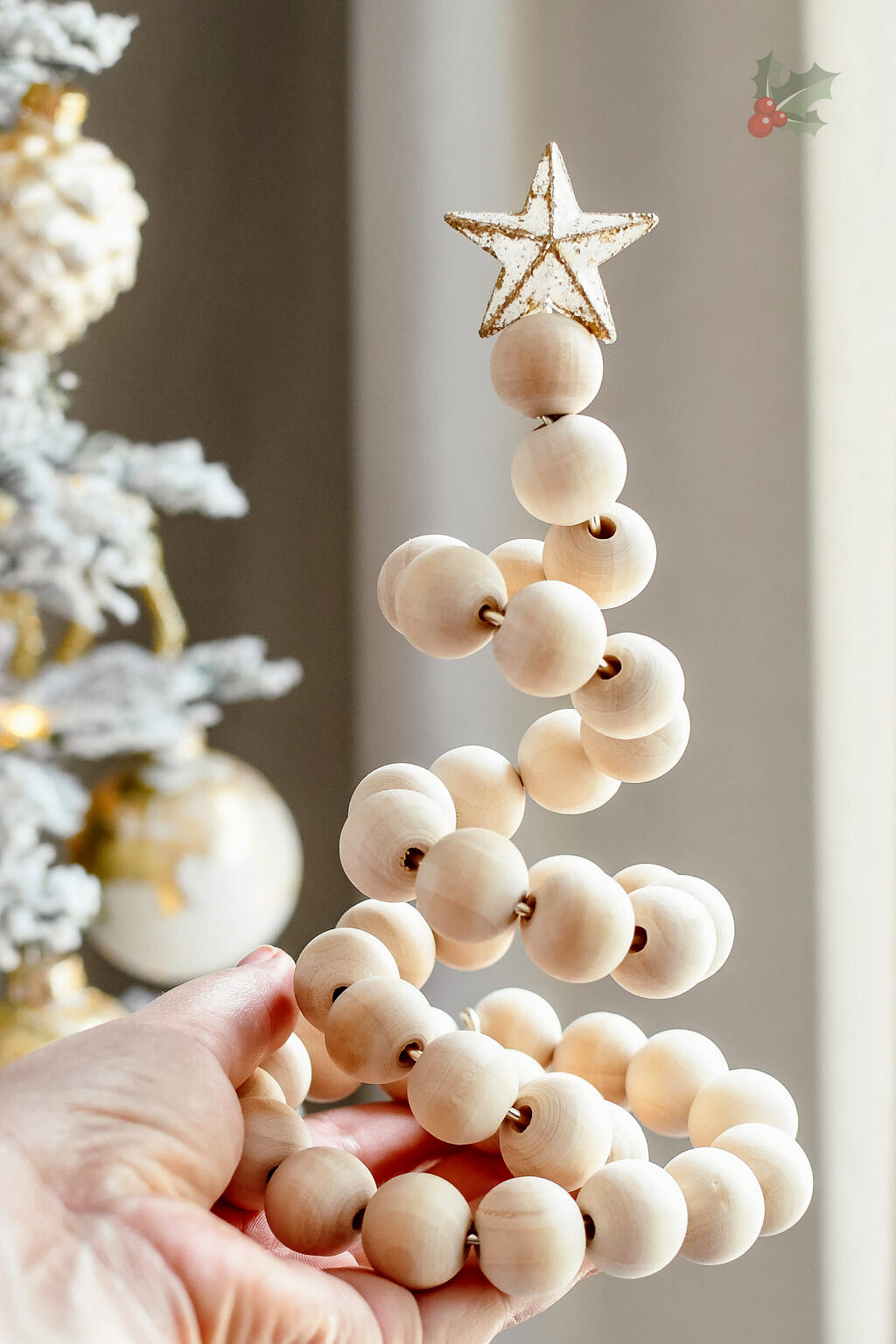 DIY | Kerstboom maken van houten kralen - Christmaholic.nl