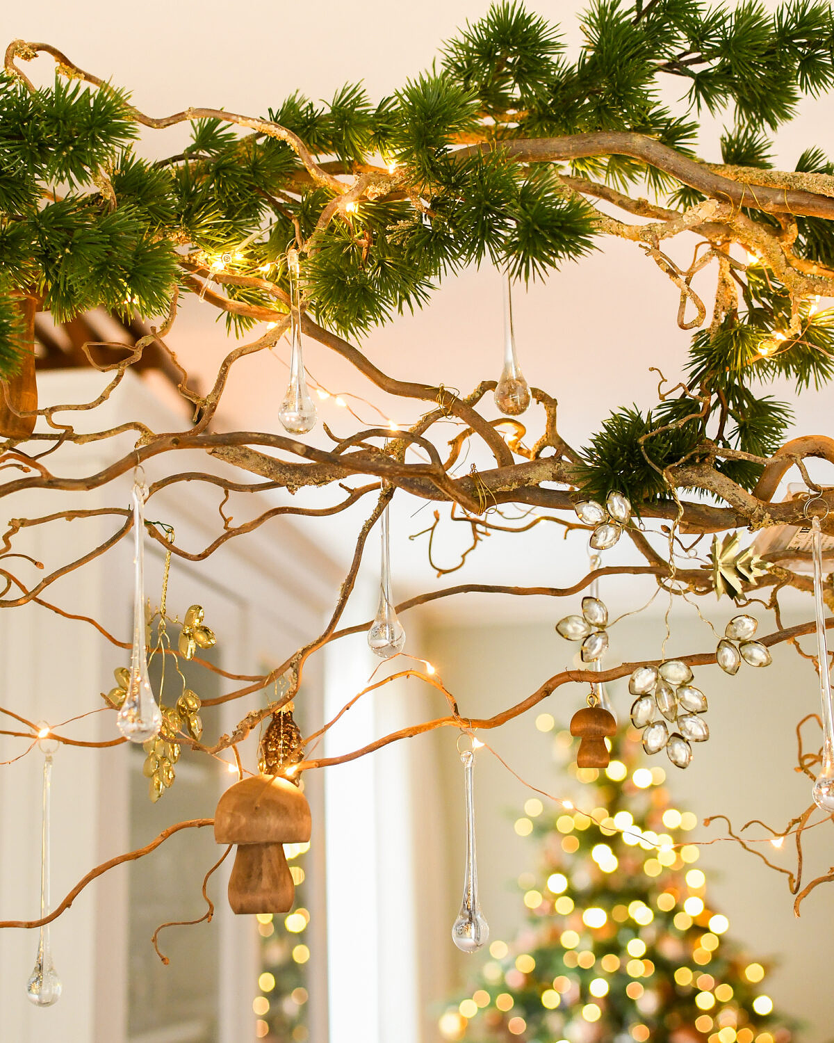Kerstversiering boven de tafel (DIY) - Christmaholic.nl